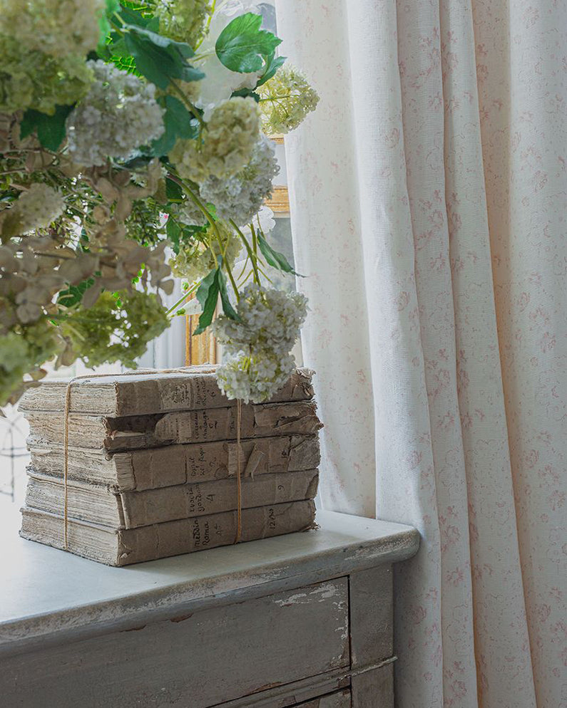 New Penny Pink on White Linen | Cabbages & Roses– cabbagesandroses