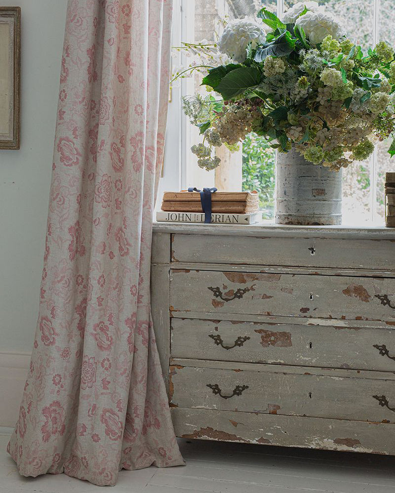 Elgin Pink on Natural Linen | Cabbages & Roses– cabbagesandroses