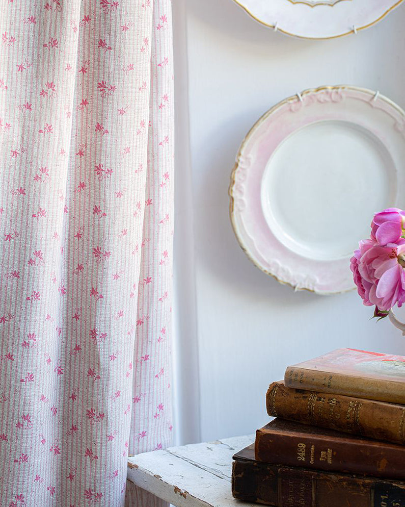 Metro Raspberry on White Linen | Cabbages & Roses– cabbagesandroses