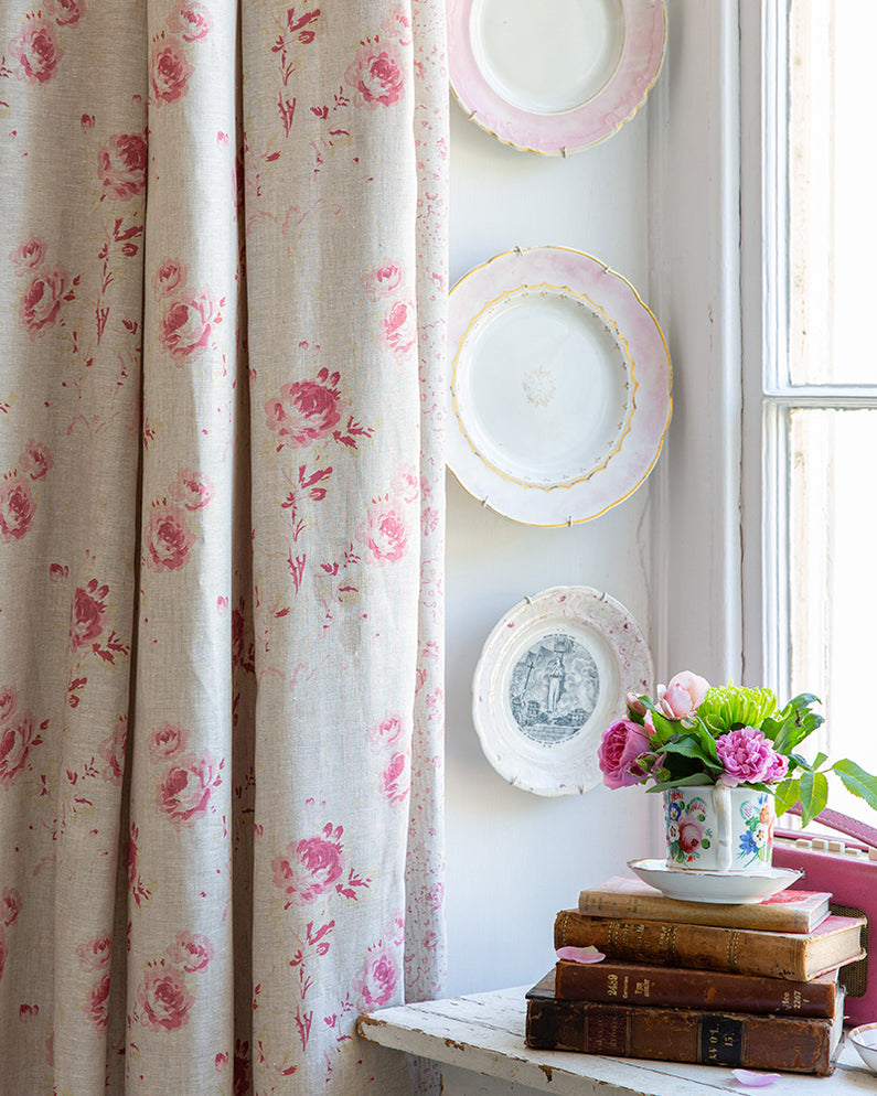 Rosie Raspberry on Natural Linen | Cabbages & Roses– cabbagesandroses